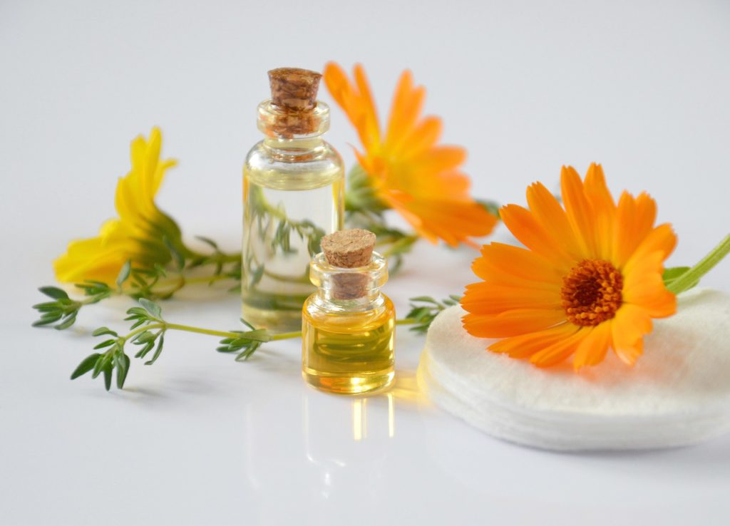 Essential Oils for Beginners | The Guide to Get Started with Essential ...